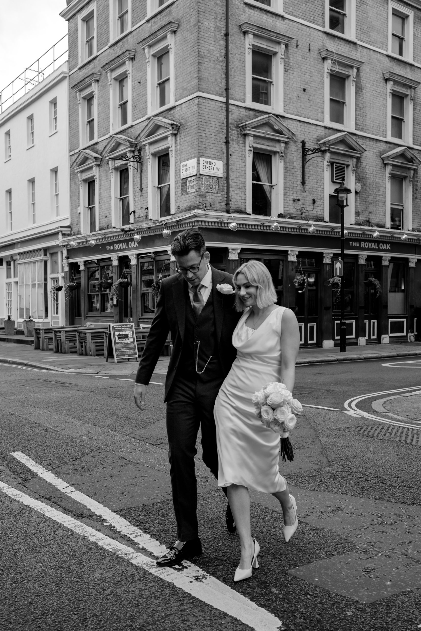 The Harcourt Pub, Old Marylebone Wedding - Lisa & Mark - Jonathan Flint ...