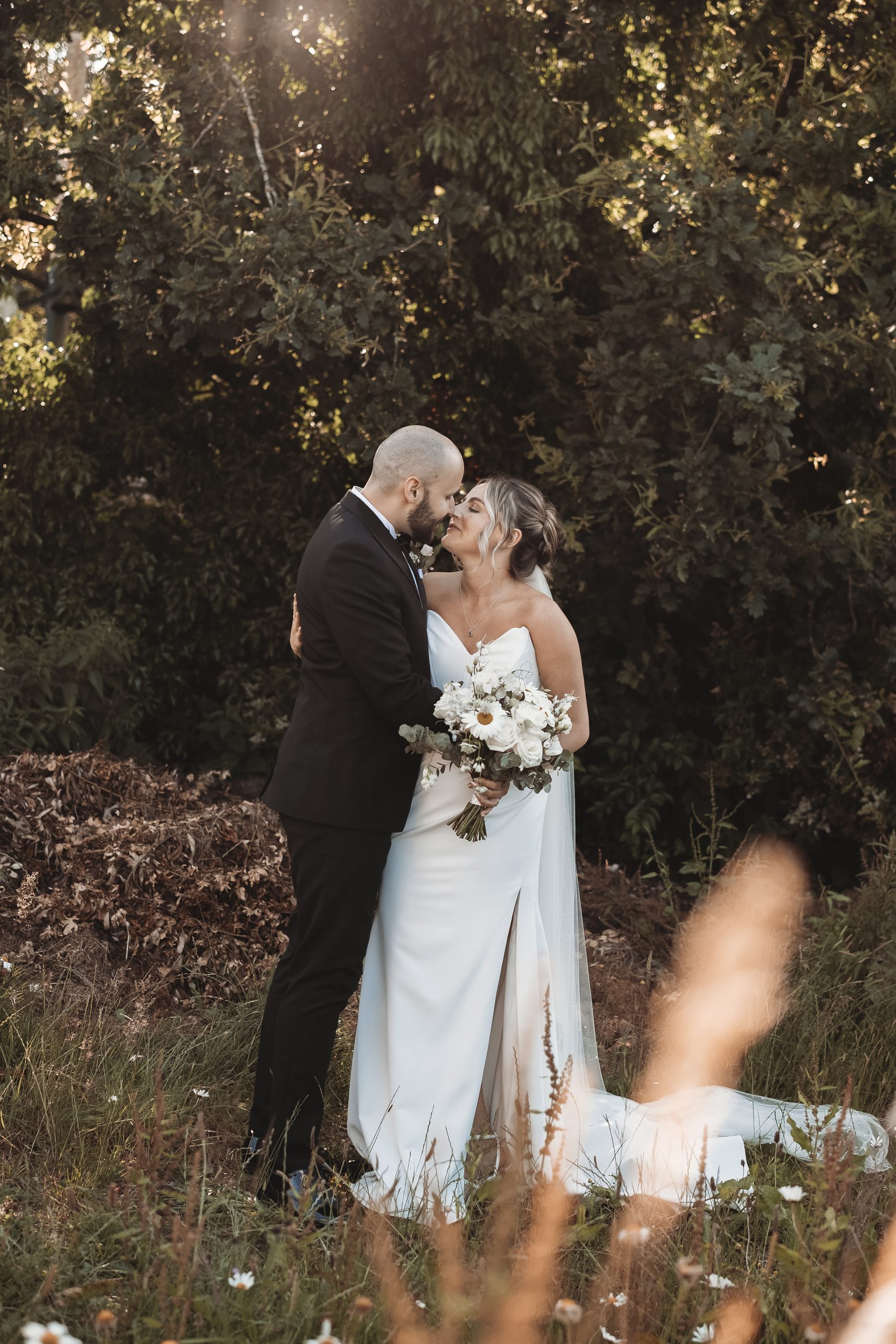 Rosie & Elliott - The Manor House, Quorn - Jonathan Flint Photography